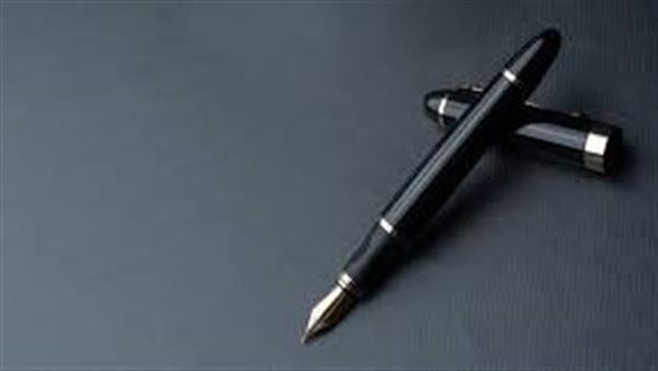 تفسير حلم رؤية القلم في المنام وعلاقته بالصراحة وكراهية الغموض