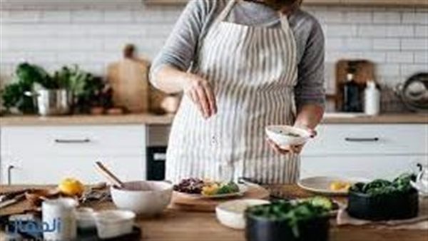 تفسير رؤية الطبخ في المنام وعلاقته بتدني الأحوال المعيشية والطمع